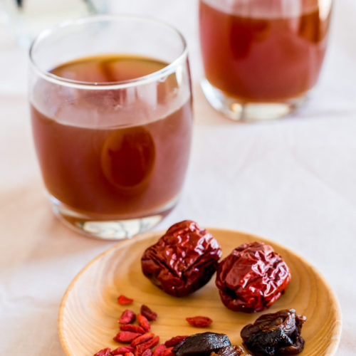 Red Date Longan Tea with Goji Berries